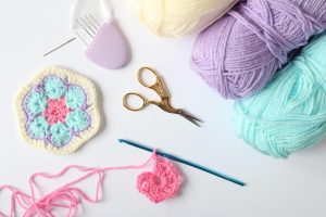 How to Crochet the African Flower: FREE Crochet Pattern - Bella Coco ...