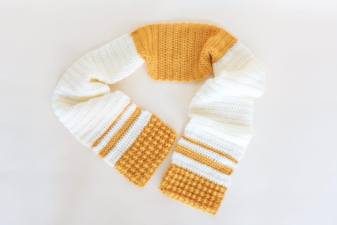 How to Crochet an Infinity Scarf: FREE Pattern - Bella Coco Crochet