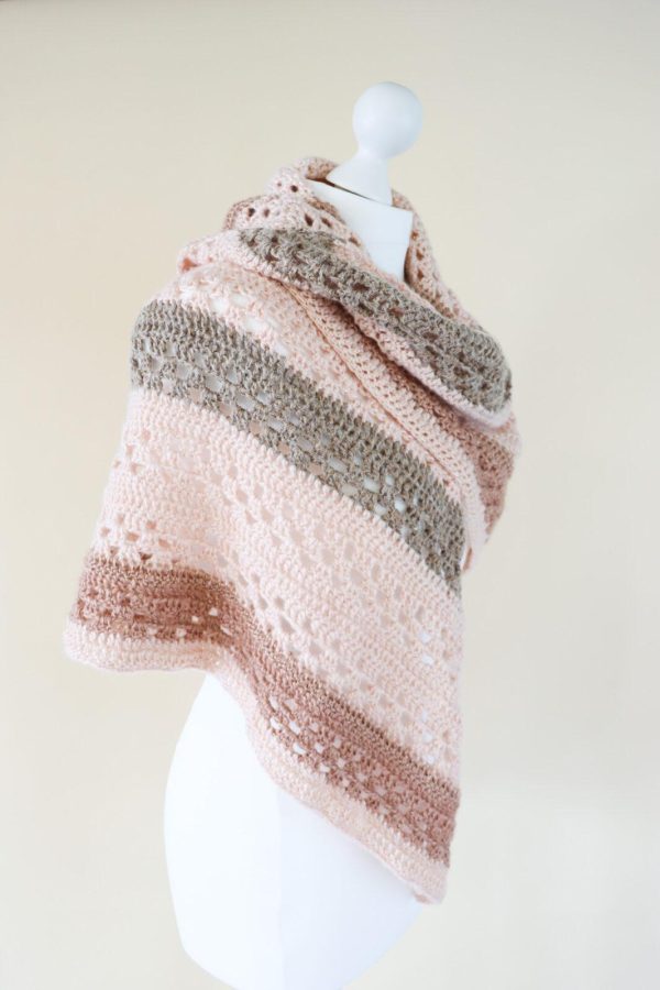 Learn How to Crochet the Romany Shawl - Bella Coco Crochet