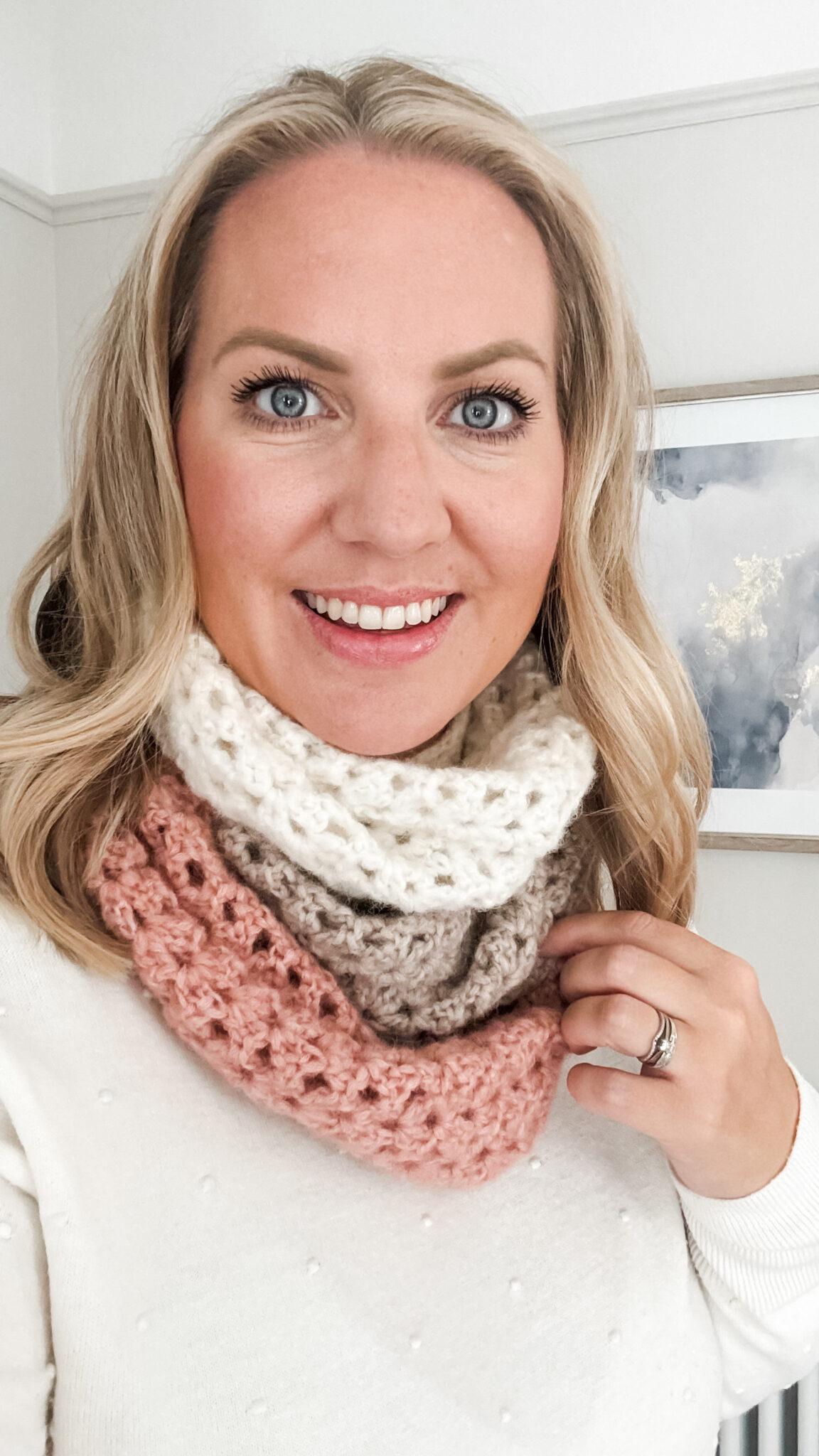 How to Crochet an Infinity Scarf: FREE Pattern - Bella Coco Crochet
