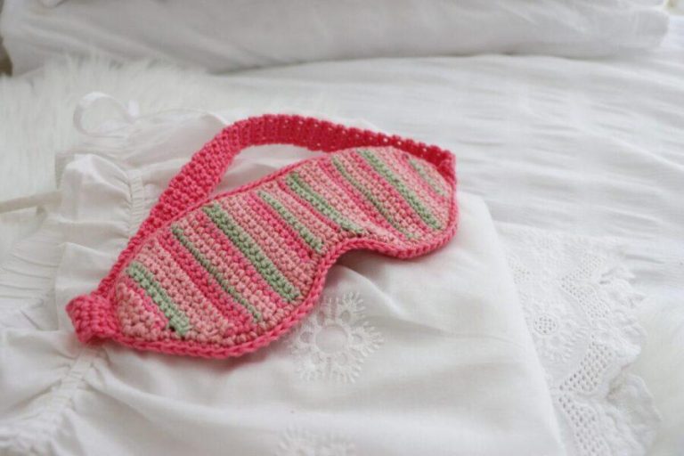 Learn How to Crochet a Sleep Mask: Free Pattern - Bella Coco Crochet