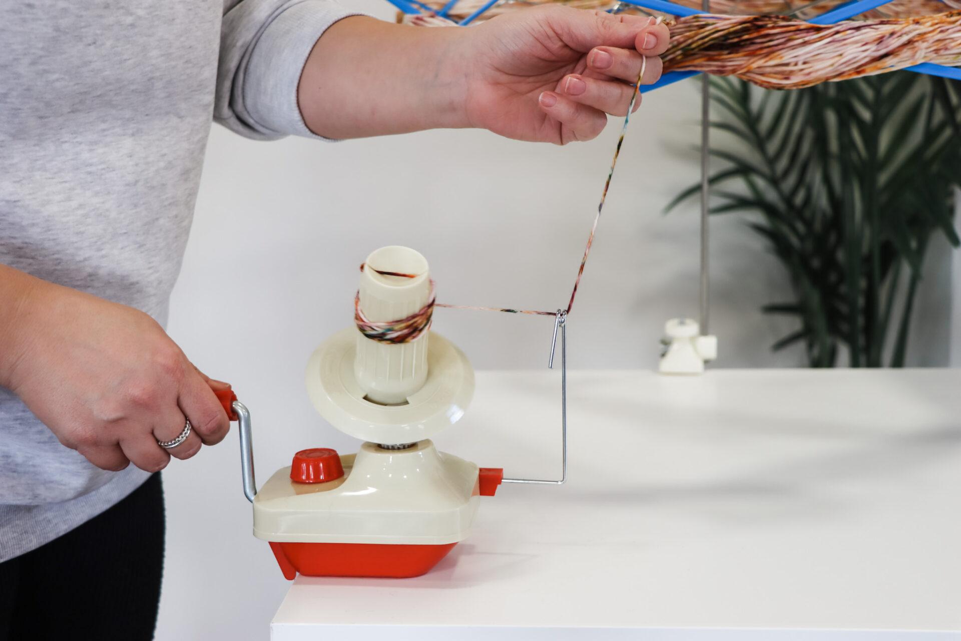How to Use a Yarn Swift and Winder: A Step-by-Step Guide - Bella Coco ...