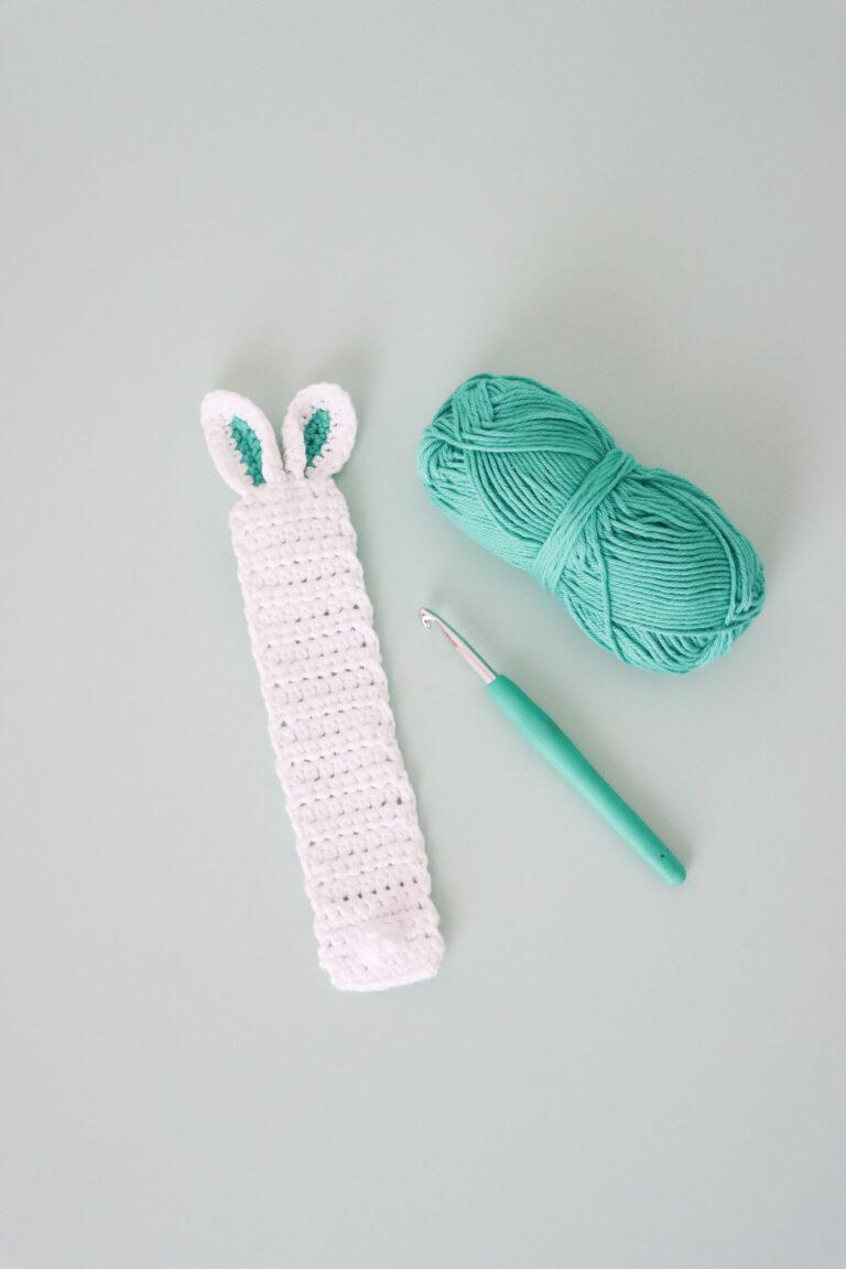 How to make a Bunny Bookmark: Free Crochet Pattern - Bella Coco Crochet